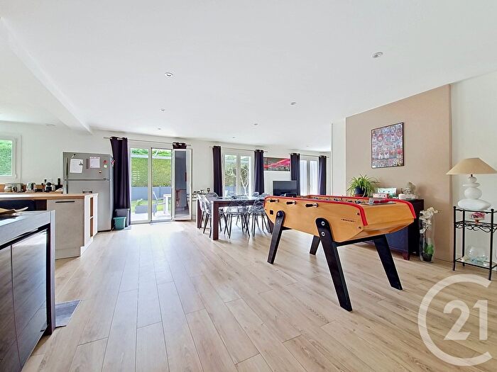 Maison 7 pièces à vendre - Ormesson-sur-Marne