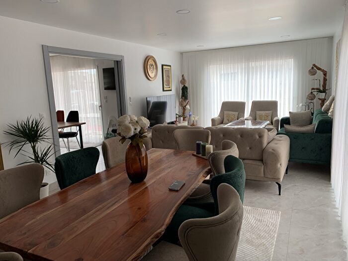 Maison à vendre - Perrigny-lès-Dijon - 6 pièces - 4 chambres