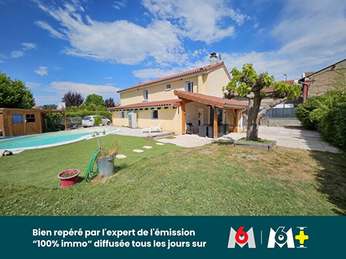 Maison à vendre - Mornand-en-Forez - 5 pièces - 4 chambres