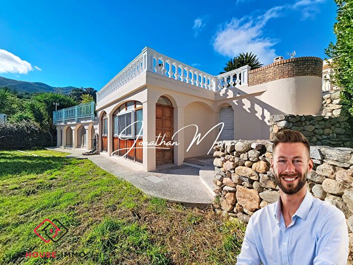 Maison 8 pièces à Villelongue-dels-Monts, à vendre