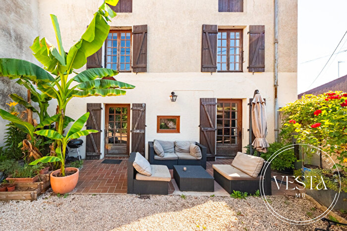 Maison 4 pièces à vendre à Selongey