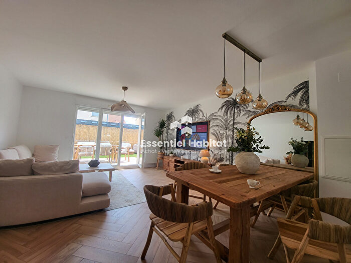 Maison à vendre - Bertrange - 5 pièces - 3 chambres