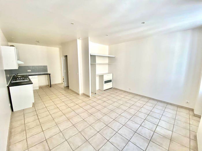 Saint Lambert, Marseille 7ème arrondissement - Appartement 2 pièces à louer