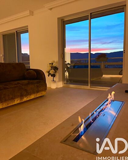 Appartement à vendre - Chambéry, Laurier - 4 pièces - 2 chambres