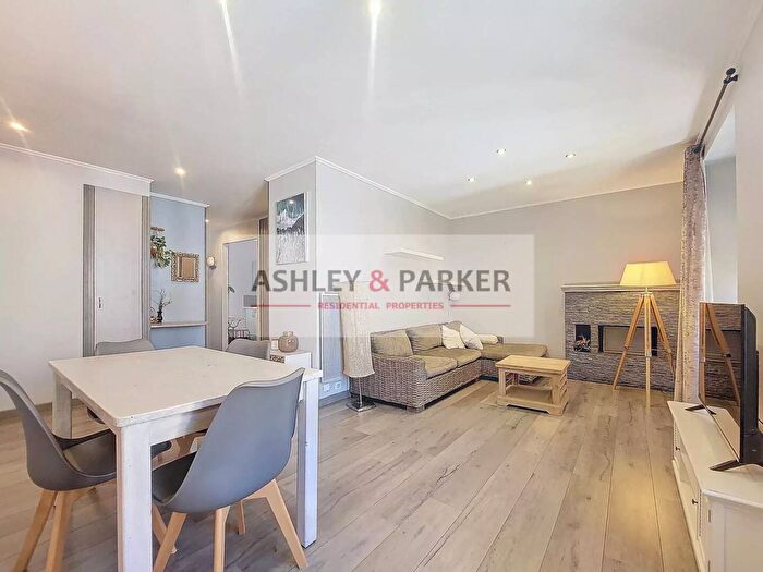 Appartement à louer - Libération, Nice - 2 pièces - 1 chambre