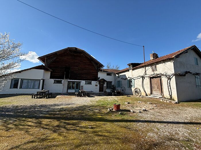 Maison à vendre - Masseube - 17 pièces - 10 chambres