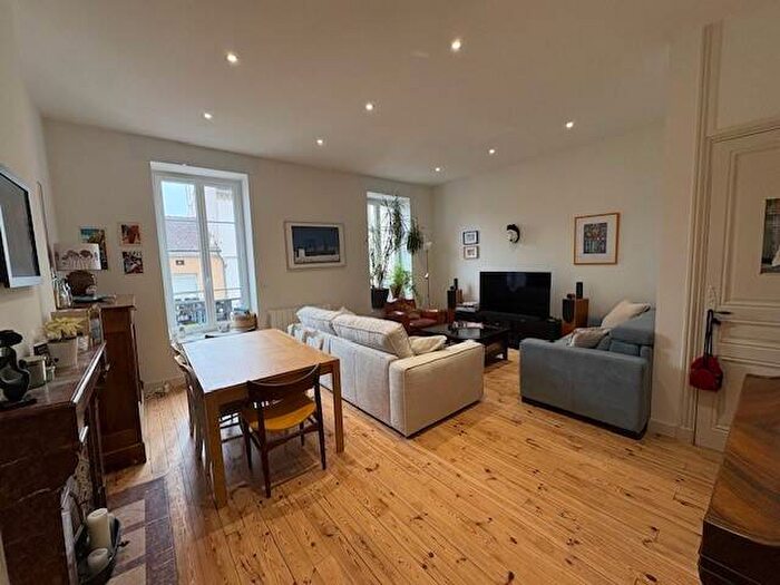 Appartement à louer - Roanne - 3 pièces - 2 chambres