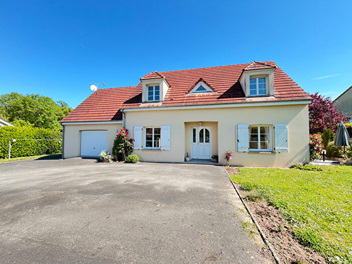 Puiseaux : Maison 5 pièces à vendre