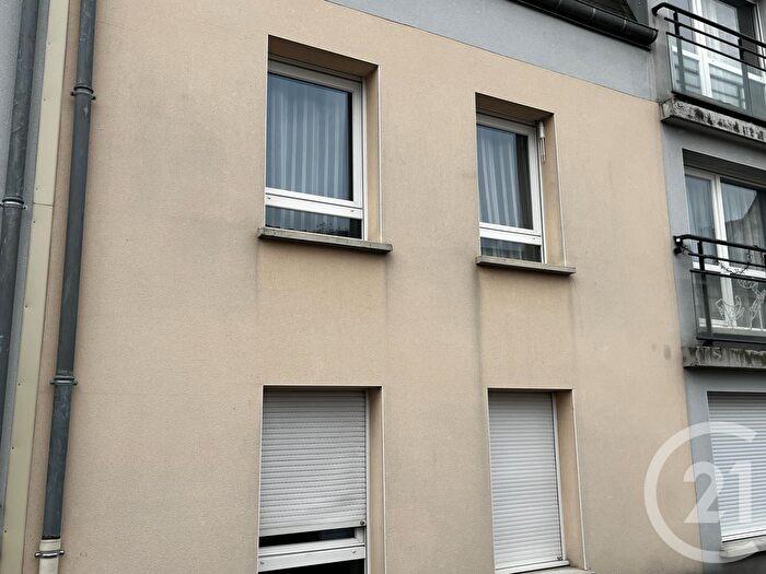 Appartement 2 pièces à Saint-Quentin, Centre-ville, à louer