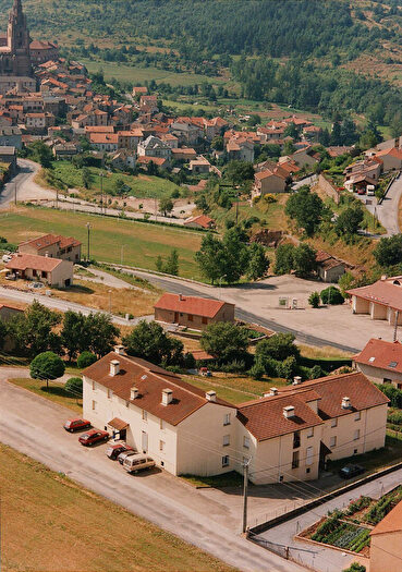 Appartement à louer - Belmont-sur-Rance - 4 pièces - 3 chambres