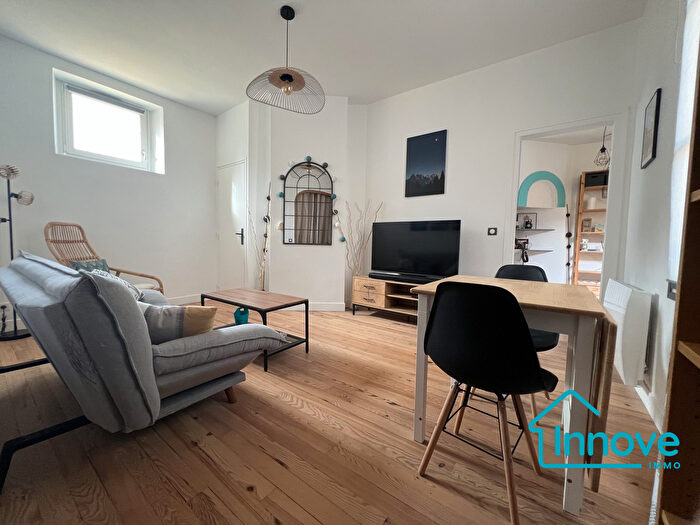 Appartement à louer - Versailles - 2 pièces - 1 chambre