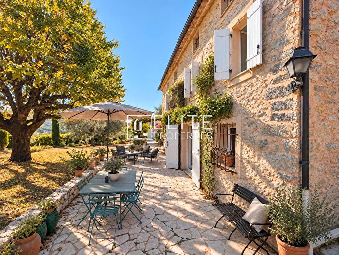 Maison 6 pièces à vendre à Grasse, Saint-Antoine, Aspres, Plascassier