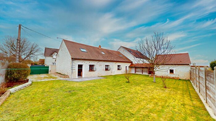 Maison à vendre - Jouy-le-Châtel - 9 pièces - 5 chambres