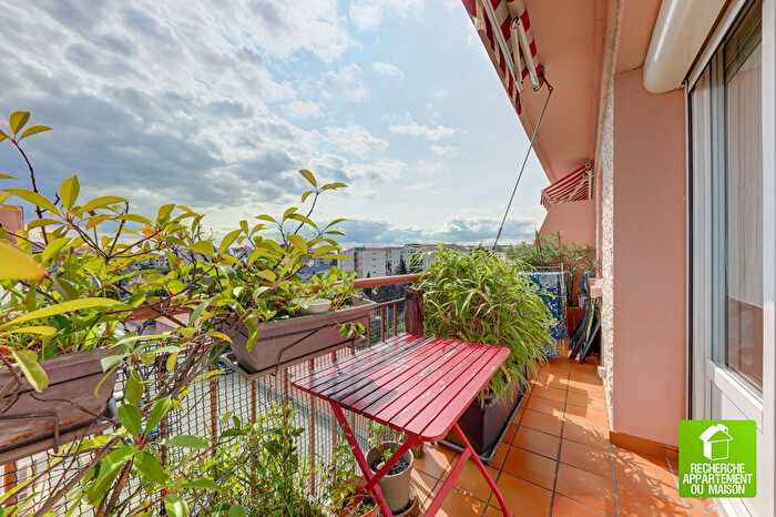 Bron, Le Rafour : Appartement 4 pièces à vendre