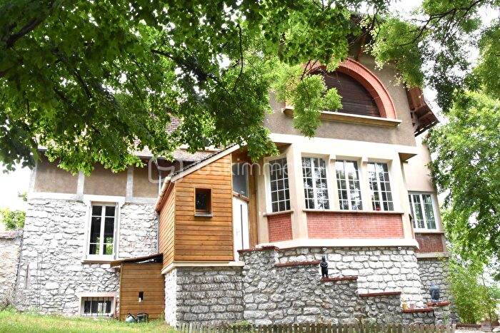 Maison à vendre - Veneux-les-Sablons - 8 pièces - 4 chambres