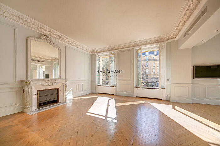 Appartement 5 pièces à Paris 8ème, Triangle d'Or, à vendre