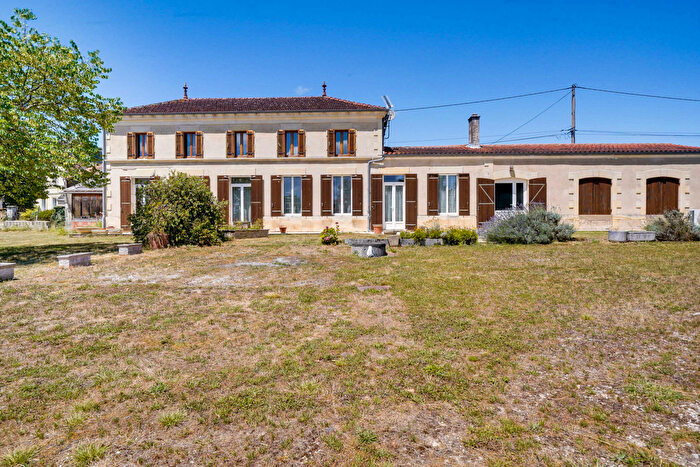 Maison à vendre - Marcillac - 7 pièces - 5 chambres