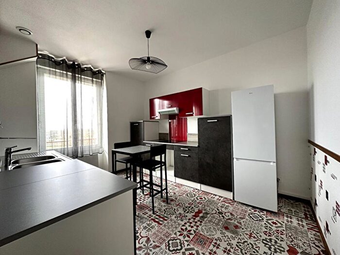 Appartement à louer - Vierzon, Bois Marteau, Grelet - 4 pièces - 3 chambres