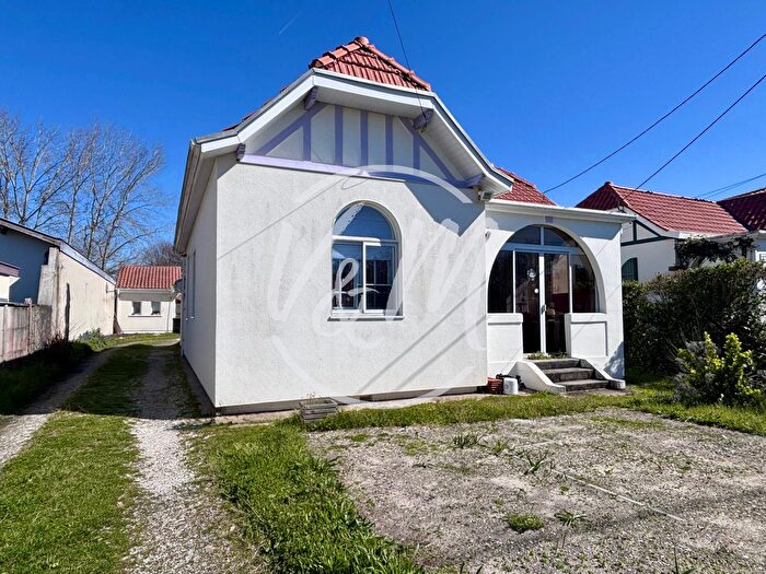 Maison 5 pièces à Andernos-les-Bains, Broustey, Falgouët, à vendre