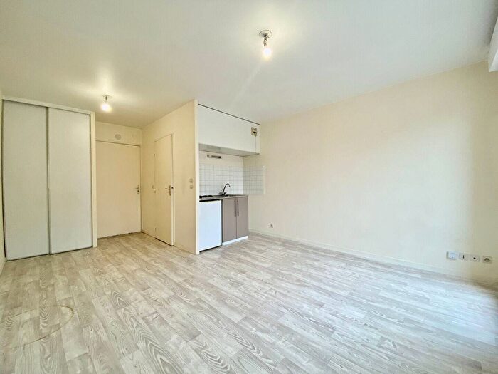 Appartement à louer - Centre Ville-Cathédrale, Évreux - 1 pièce