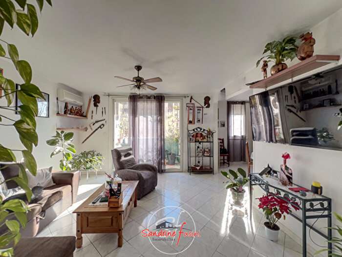 Appartement à vendre - Carros - 4 pièces - 3 chambres