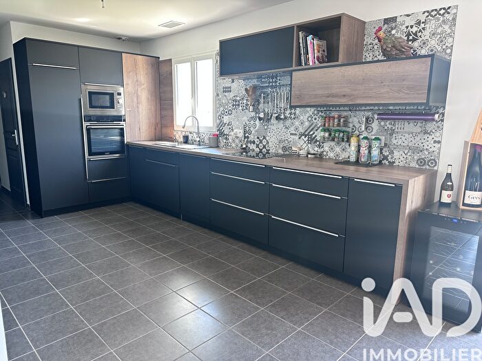 Maison 4 pièces à Sainte-Soulle, à vendre