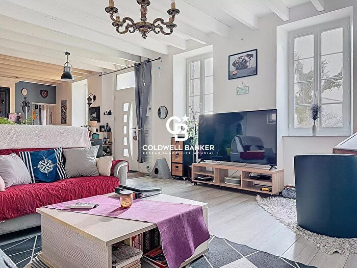 Maison à vendre - Montpellier-de-Médillan - 6 pièces - 3 chambres