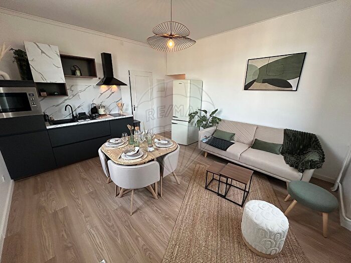 Appartement à louer - Fontainebleau, France, Joffre - 2 pièces - 1 chambre