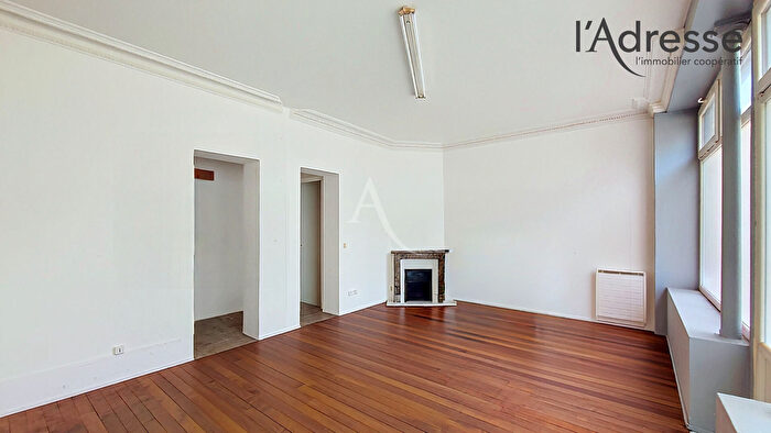 Puteaux, Centre-ville : Appartement 3 pièces à vendre