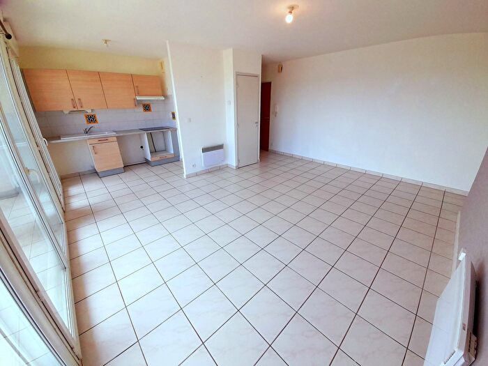 Appartement 3 pièces à louer - Luc-la-Primaube