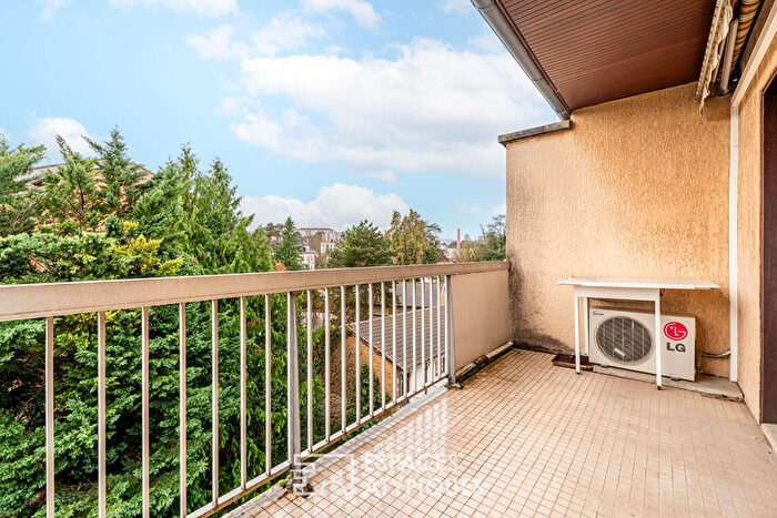 Appartement 6 pièces à Villefranche-sur-Saône, Ouest, à vendre