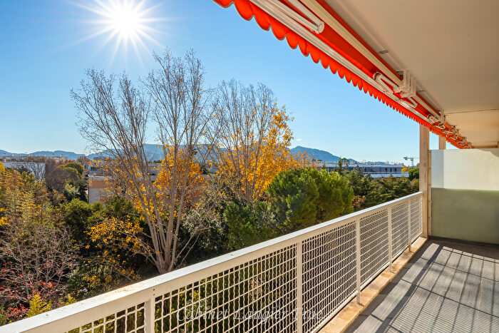 Appartement à vendre - Marseille e , Saint-Giniez - 5 pièces - 3 chambres