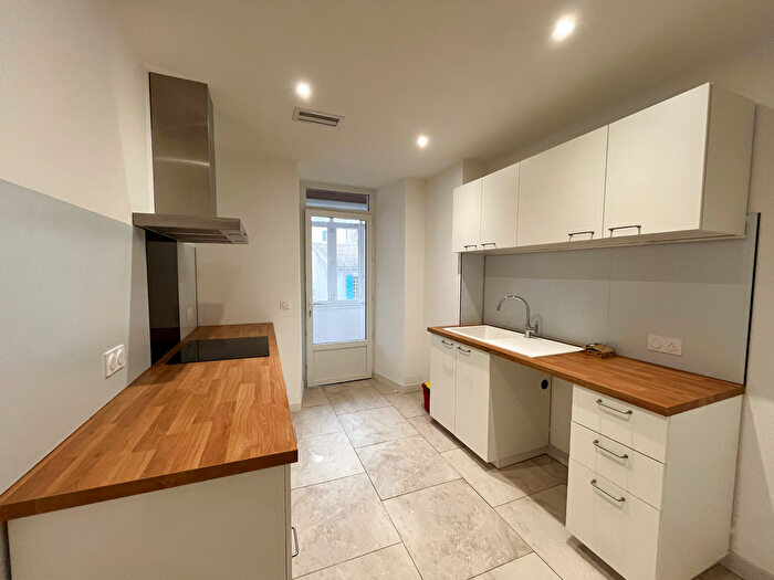 Appartement à louer - Le Cheylard - 3 pièces - 2 chambres