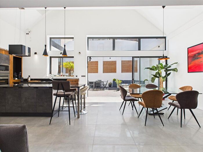 Maison à vendre - Lorient, Kerentrech, Keryado - 6 pièces - 3 chambres