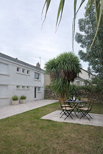 Maison à louer - Saint Serge-Ney-Chalouère, Angers - 7 pièces - 4 chambres