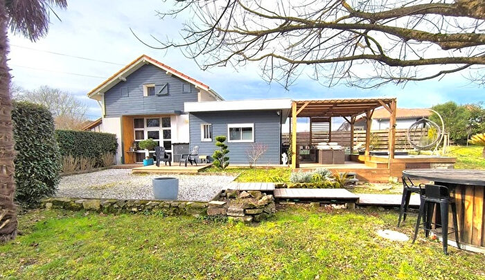 Maison à vendre - Rivière-Saas-et-Gourby - 4 pièces - 3 chambres