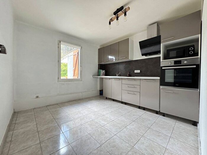 Appartement 3 pièces à louer - Évette-Salbert