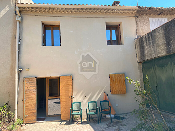 Maison à louer - Courthézon - 3 pièces - 2 chambres