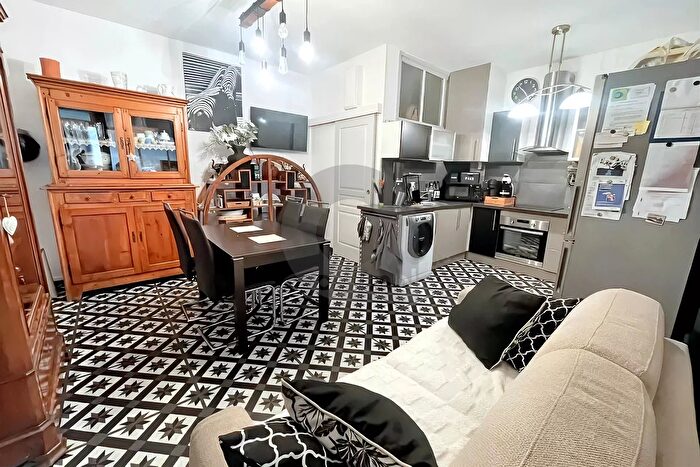 Appartement à vendre - Menton, Hôtel de Ville, Vieille Ville, Musée, Madone, Carnolès - 3 pièces - 2 chambres