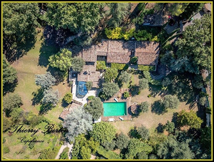 Maison 5 pièces à Opio, à vendre