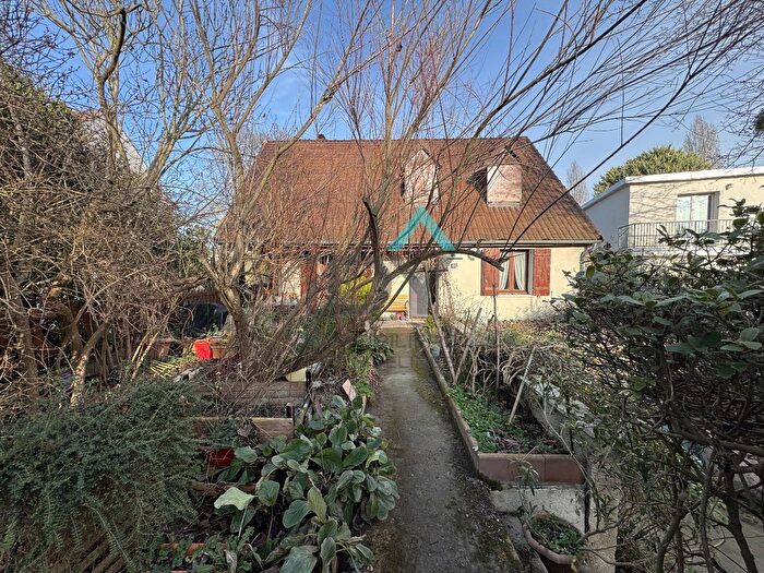 Maison à vendre - Saint-Germain-en-Laye, Pontel, Schnapper, Sous-préfecture - 6 pièces - 3 chambres