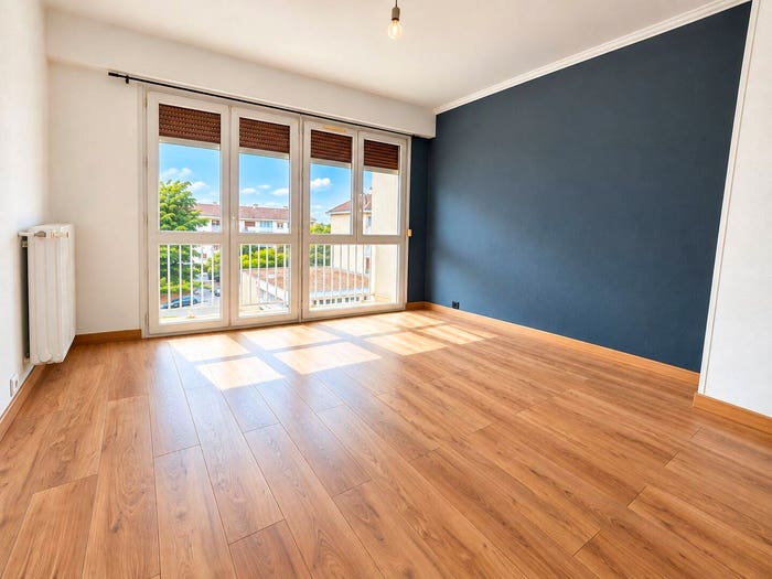 La Croix Blanche-Les Langots, Bois-d'Arcy : Appartement 3 pièces à louer
