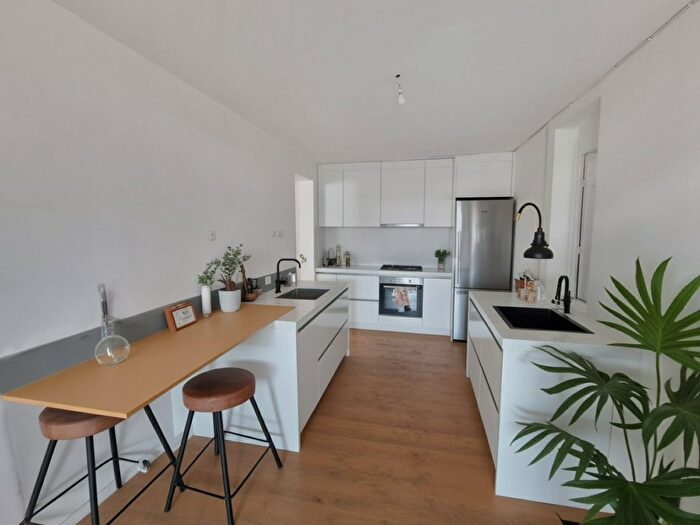 Appartement à vendre - Rive-de-Gier, Centre-ville, Baldeyrou, République - 4 pièces - 3 chambres