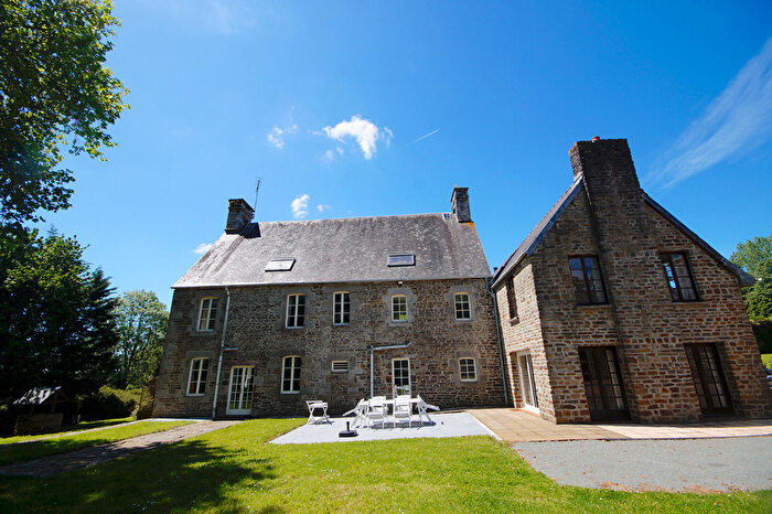 Maison 10 pièces à vendre à Le Mesnil-Amand