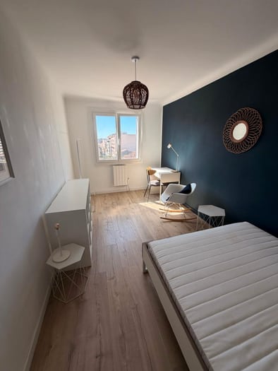 Marseille 5ème, Saint-Pierre - Appartement 6 pièces à louer