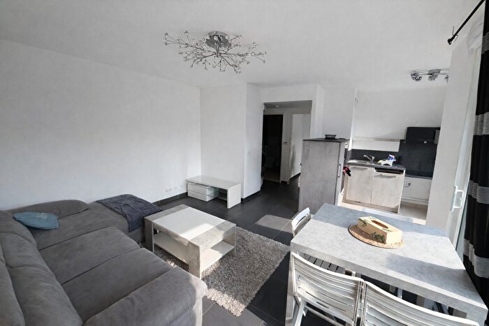 Appartement à louer - Sèvres, Les Bruyères - 2 pièces - 1 chambre