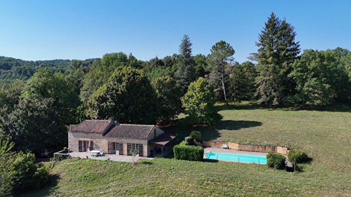 Le Buisson-de-Cadouin - Maison 5 pièces à vendre