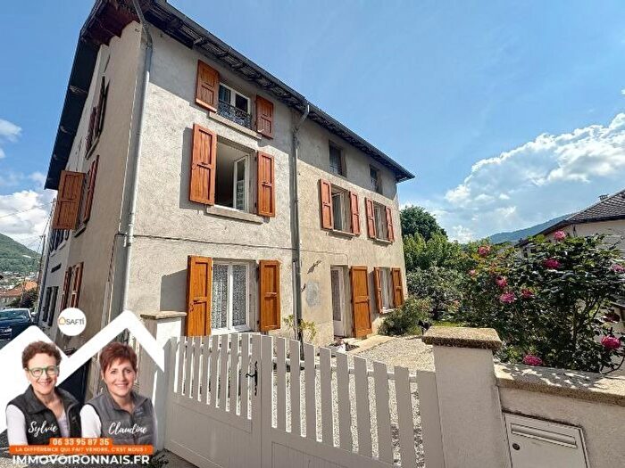 Maison à vendre - Coublevie - 6 pièces - 5 chambres