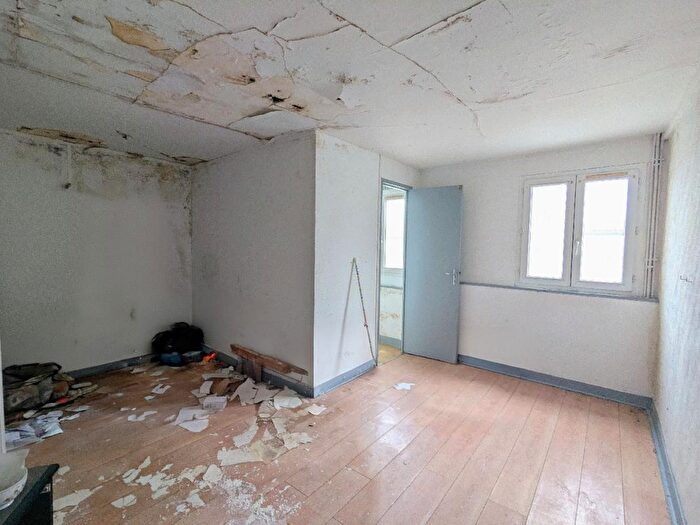 Appartement à vendre - Cognac, Centre-ville, Gare - 2 pièces - 1 chambre