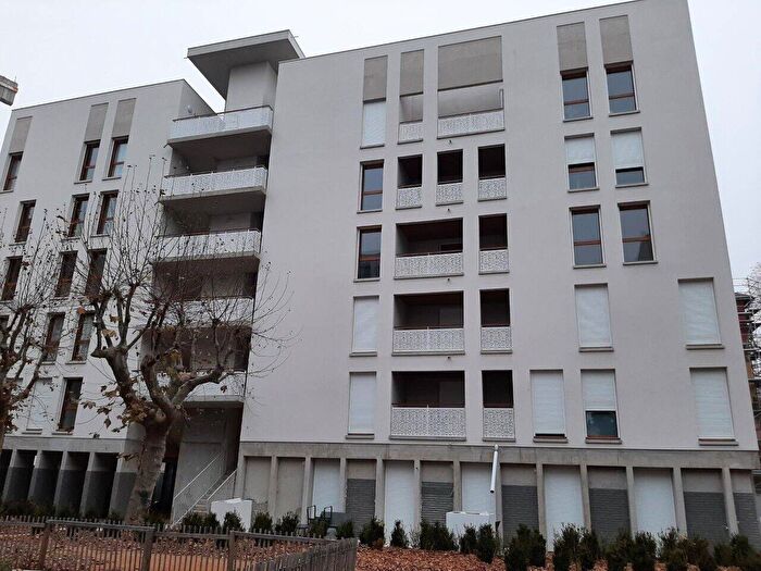 Appartement à louer - Le Grand Trou, Lyon ème arrondissement - 3 pièces - 2 chambres